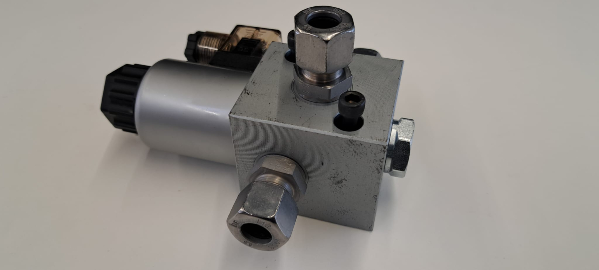 Hydraulik Umschaltventil Ventil 3/2Wege 12 Volt 3/8" 50 l/min ...